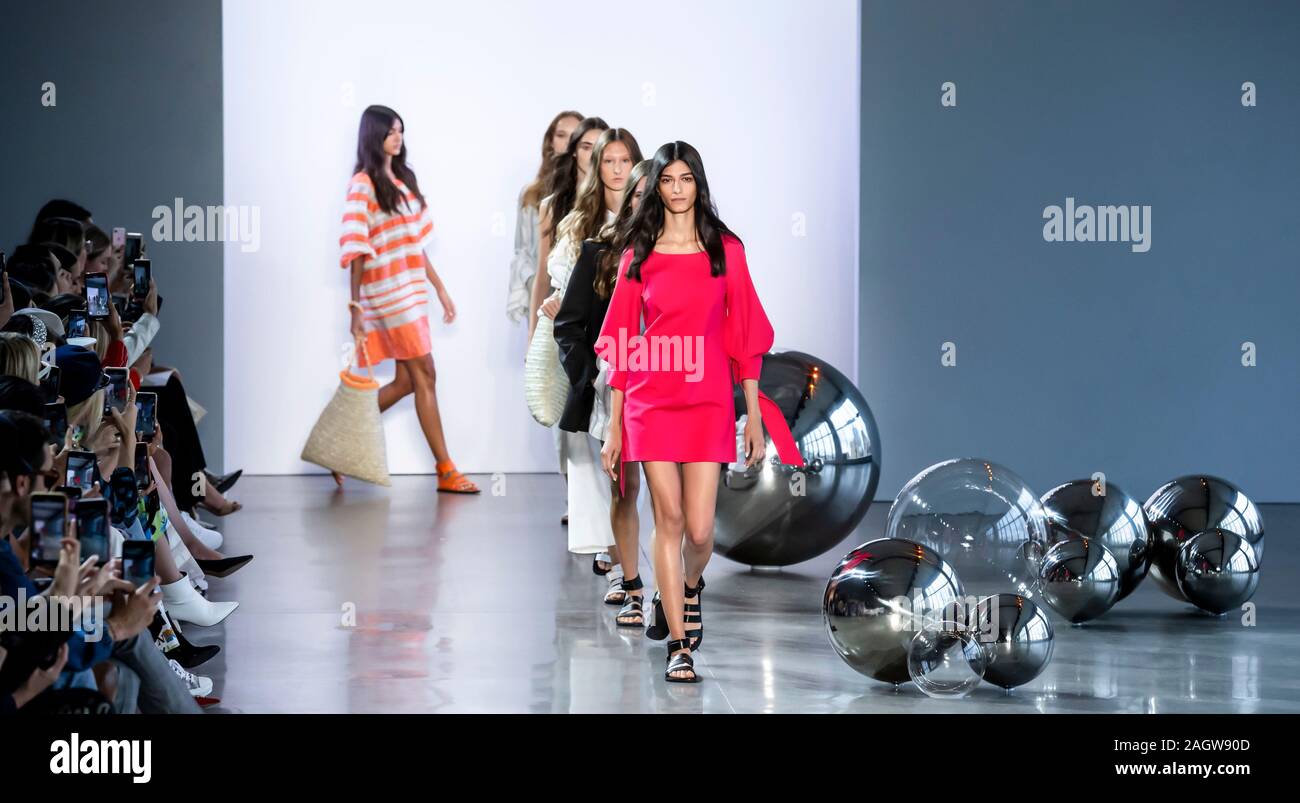 New York, NY - Sept 10, 2019: Gunce Gozutok walks the runway at the ...