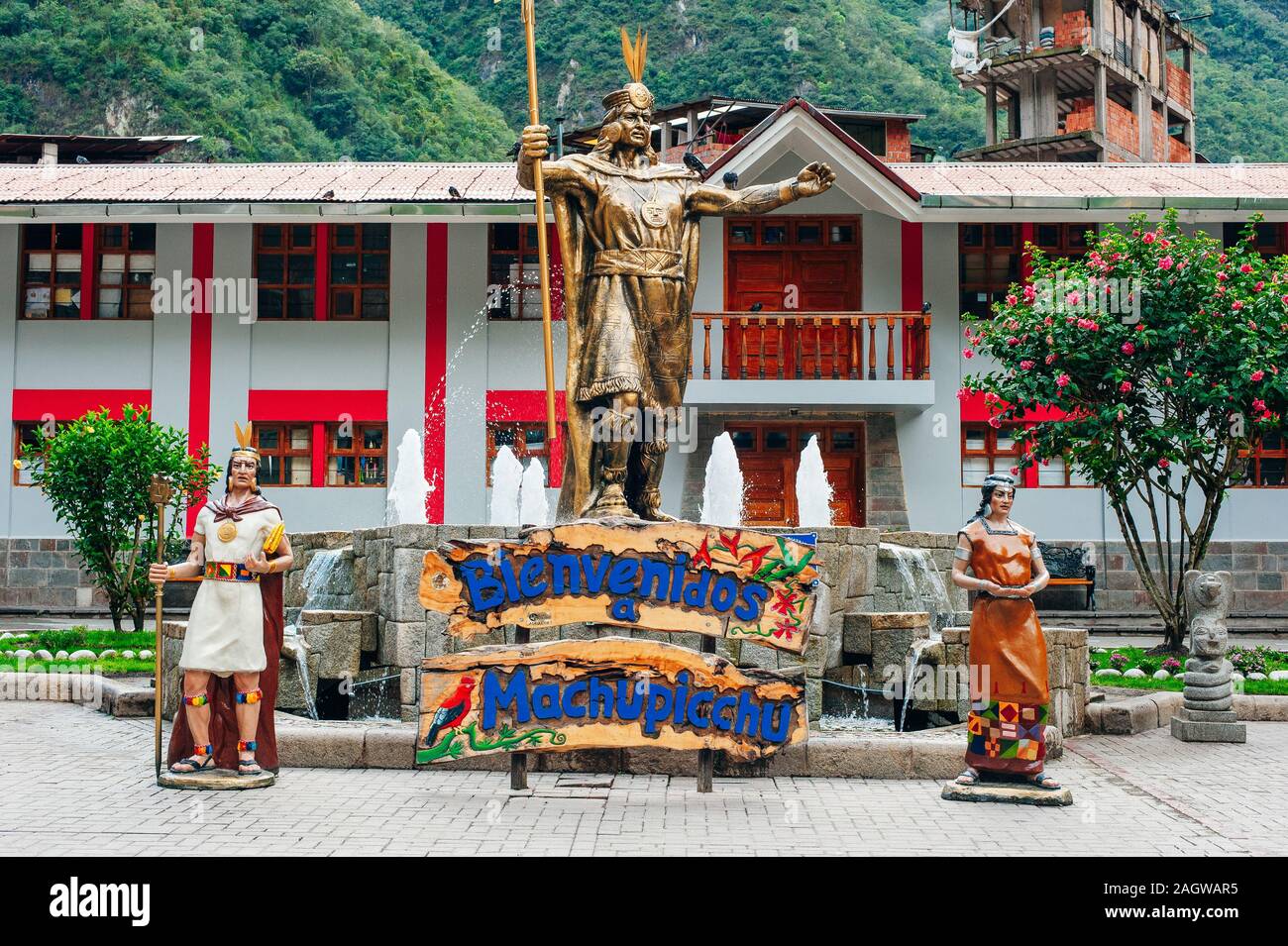 Statue of pachacuti hi-res stock photography and images - Alamy