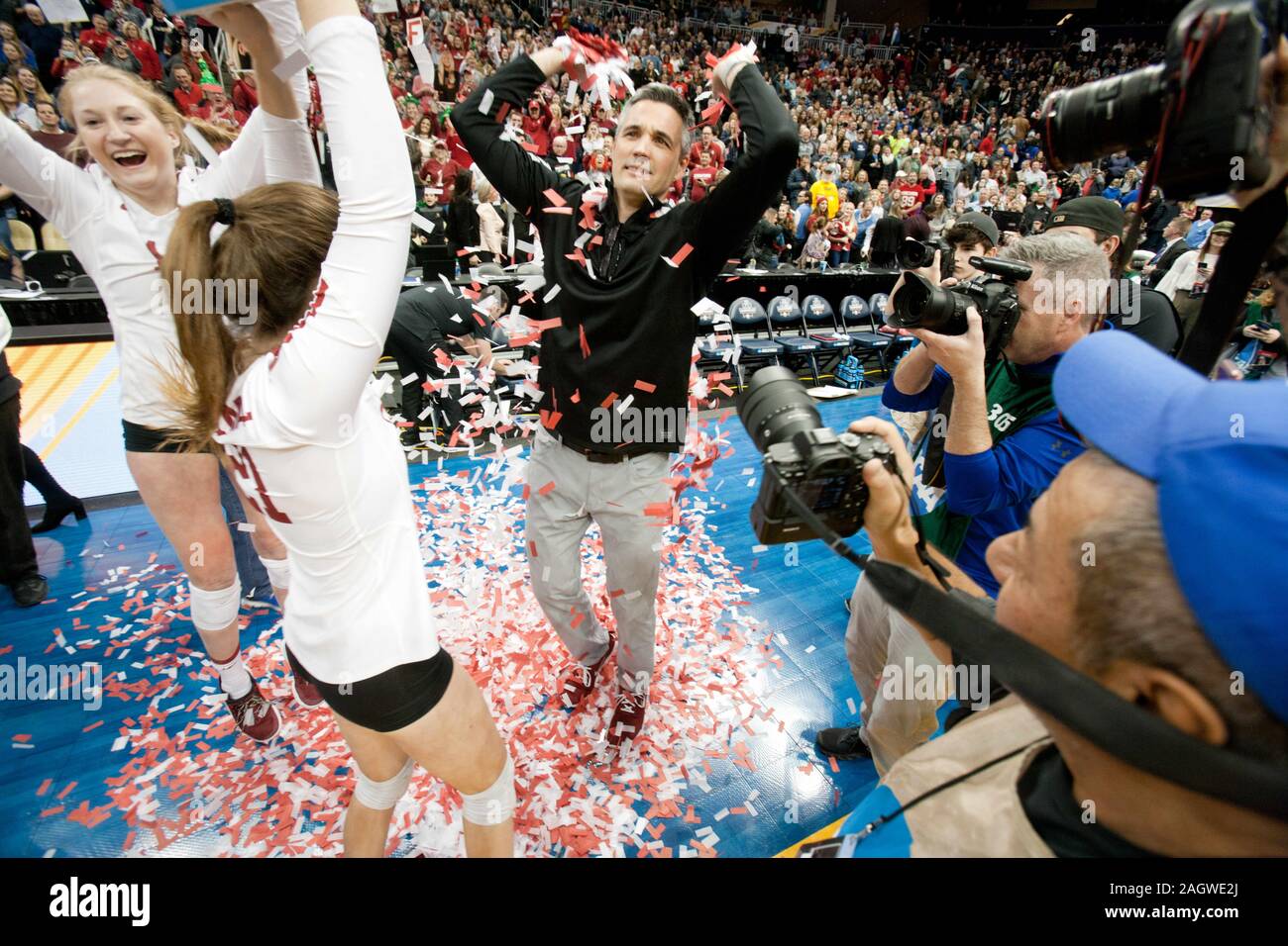 Pittsburgh, USA. 21st Dec, 2019. Pittsburgh, PA - Dec 21st, 2019. Coach ...