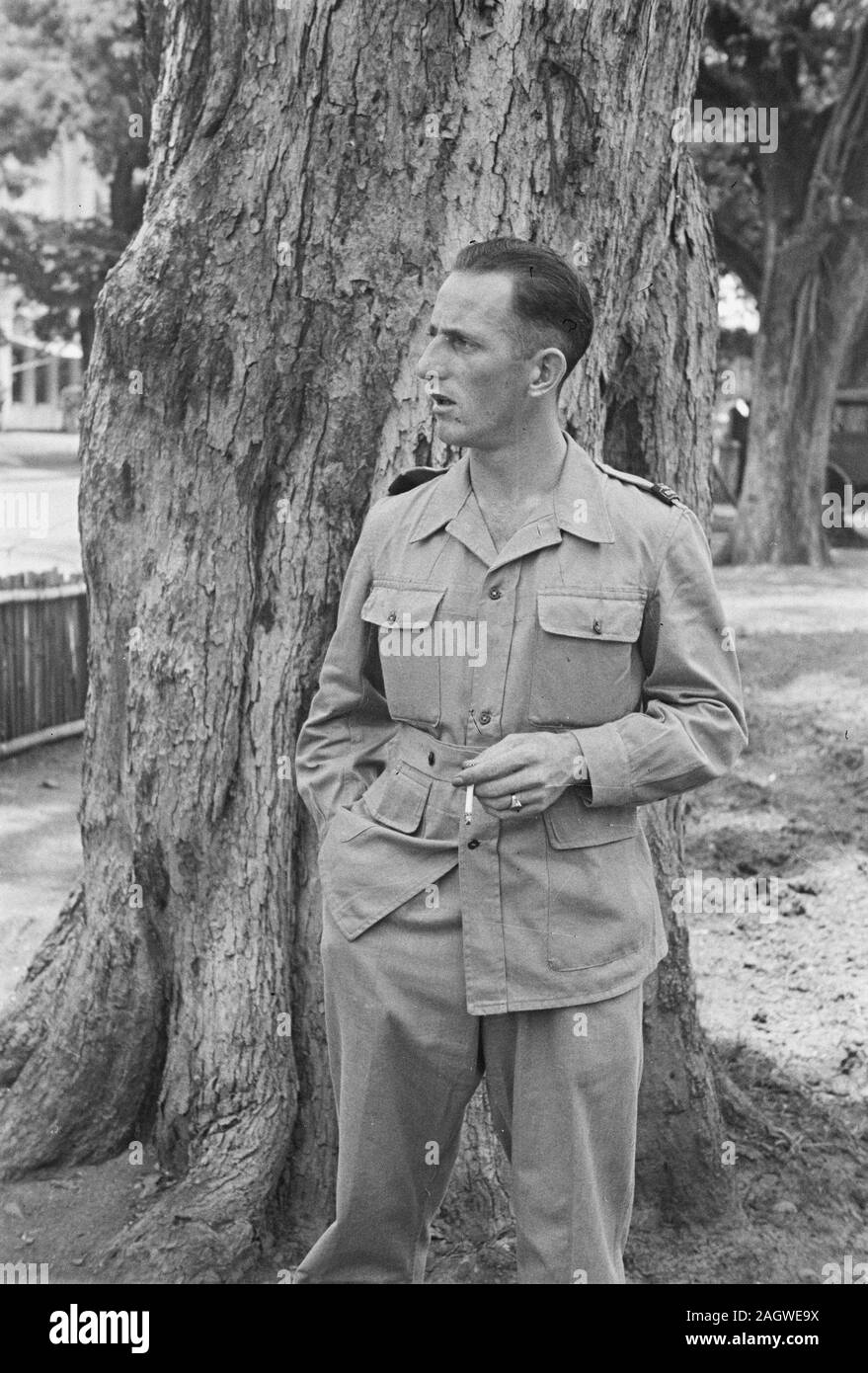 Soldier from indonesia Black and White Stock Photos & Images - Alamy