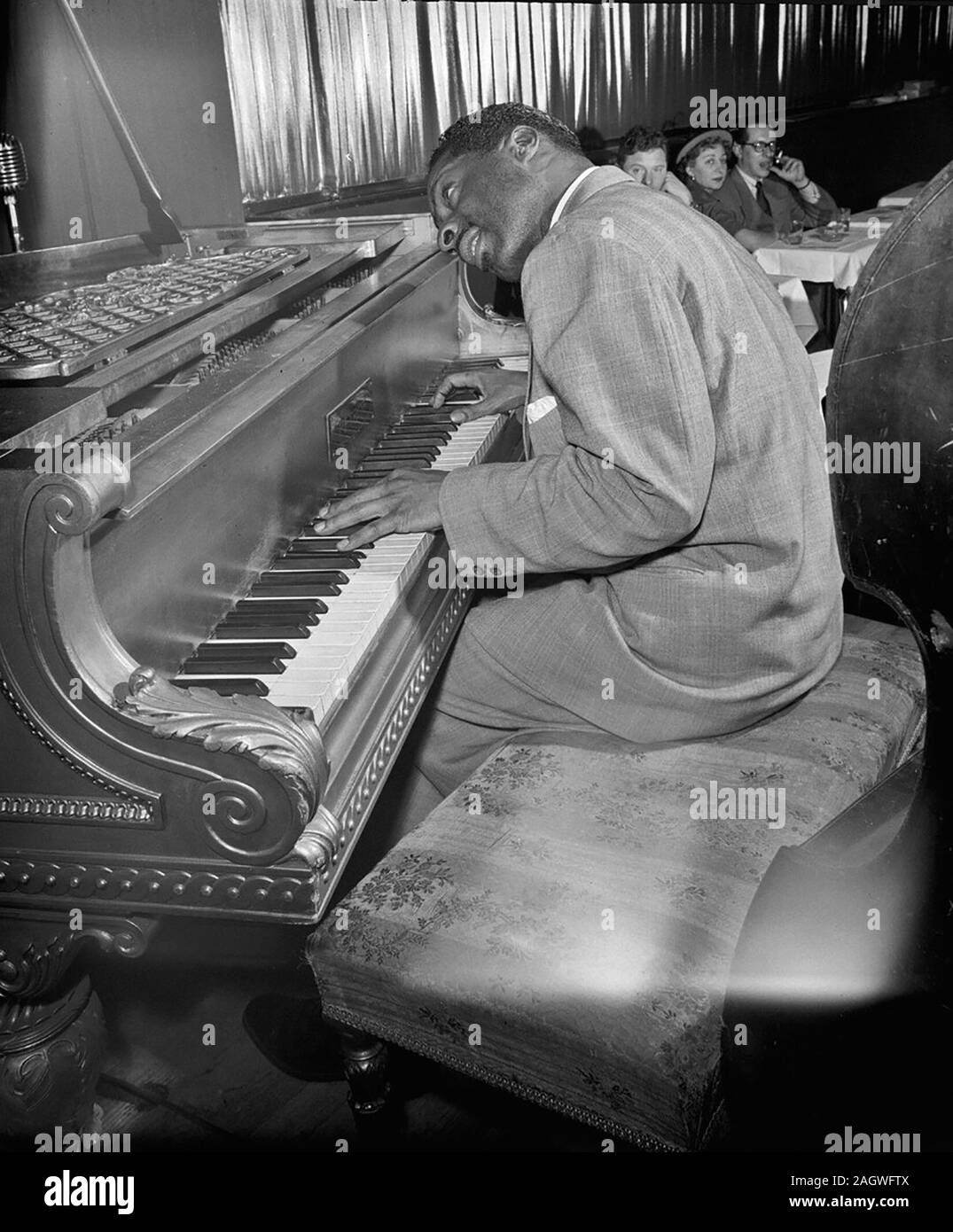Portrait of Erroll Garner, New York, N.Y., between 1946 and 1948 Stock ...