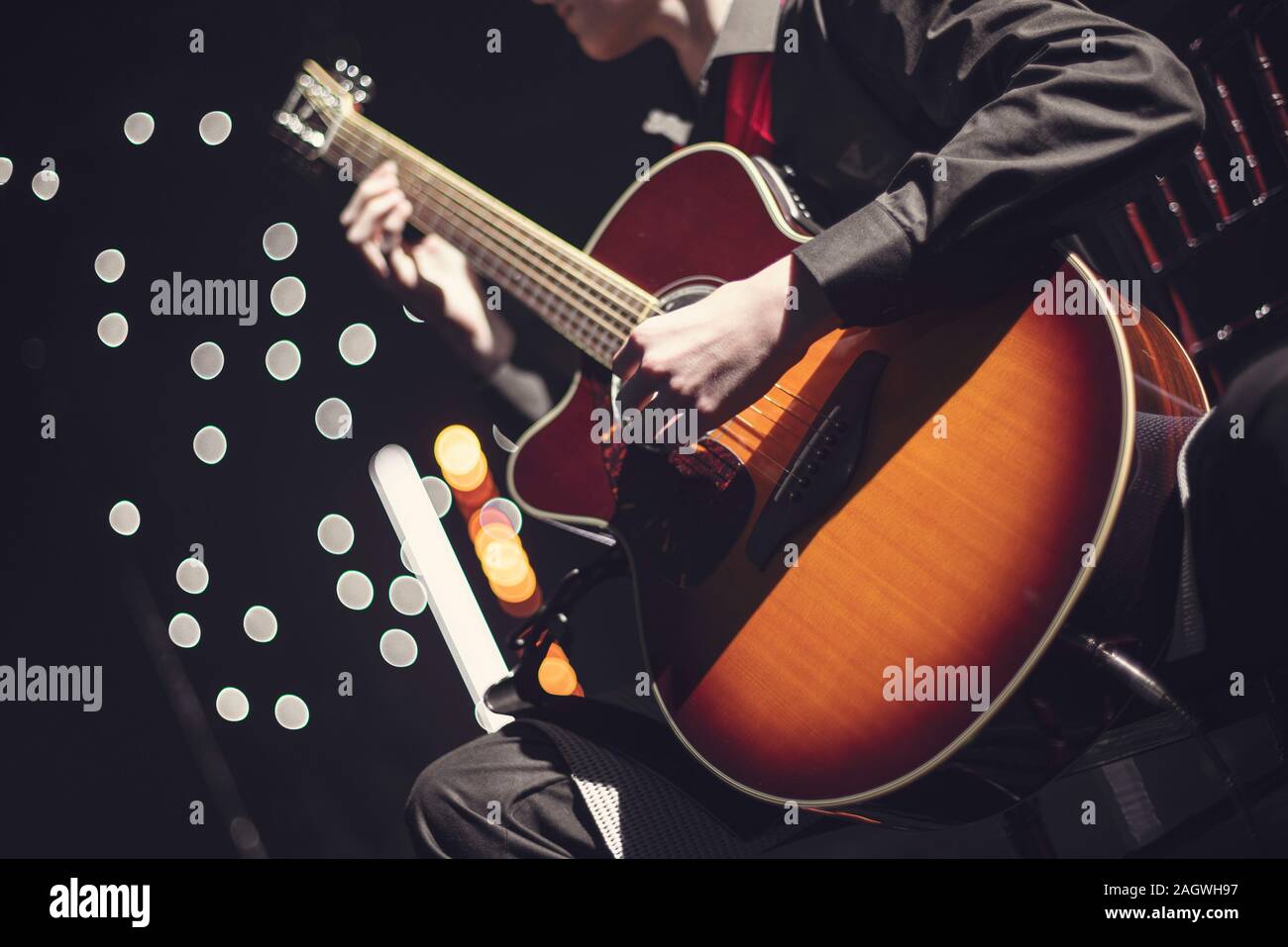 Male musician sings plays hi-res stock photography and images - Alamy