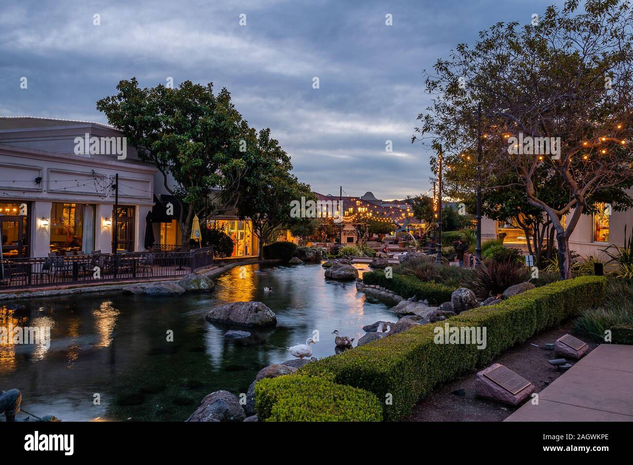 San ramon fountain hi-res stock photography and images - Alamy