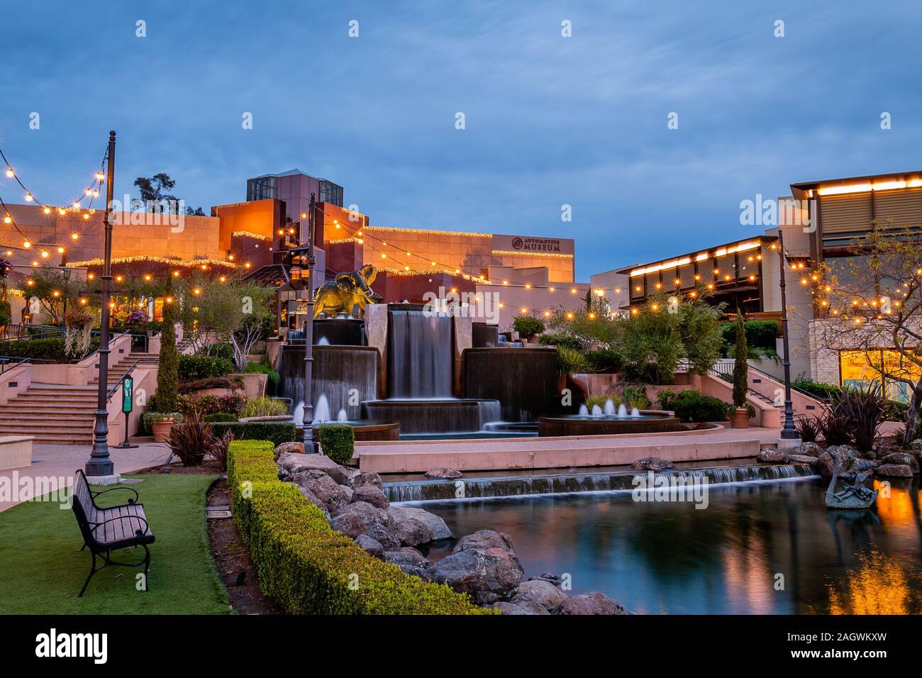 San ramon fountain hi-res stock photography and images - Alamy