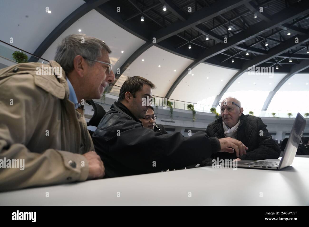 Plasma physics hi-res stock photography and images - Alamy