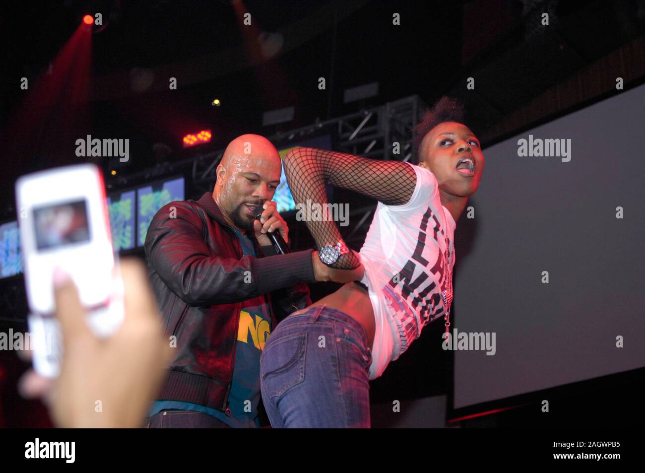 Concert rapper hi-res stock photography and images - Alamy