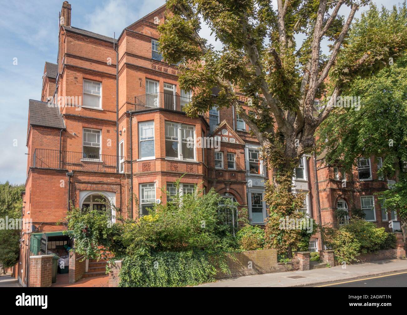 Red Brick Period House High Resolution Stock Photography and Images - Alamy