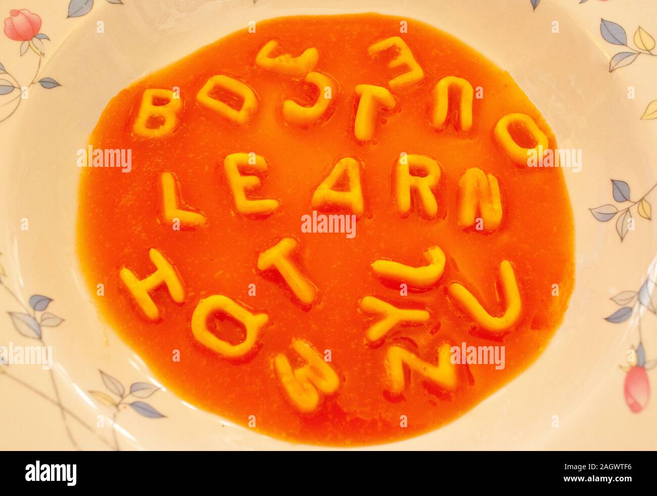 Spaghetti letters in a bowl spelling out the word 'Learn' Stock Photo ...
