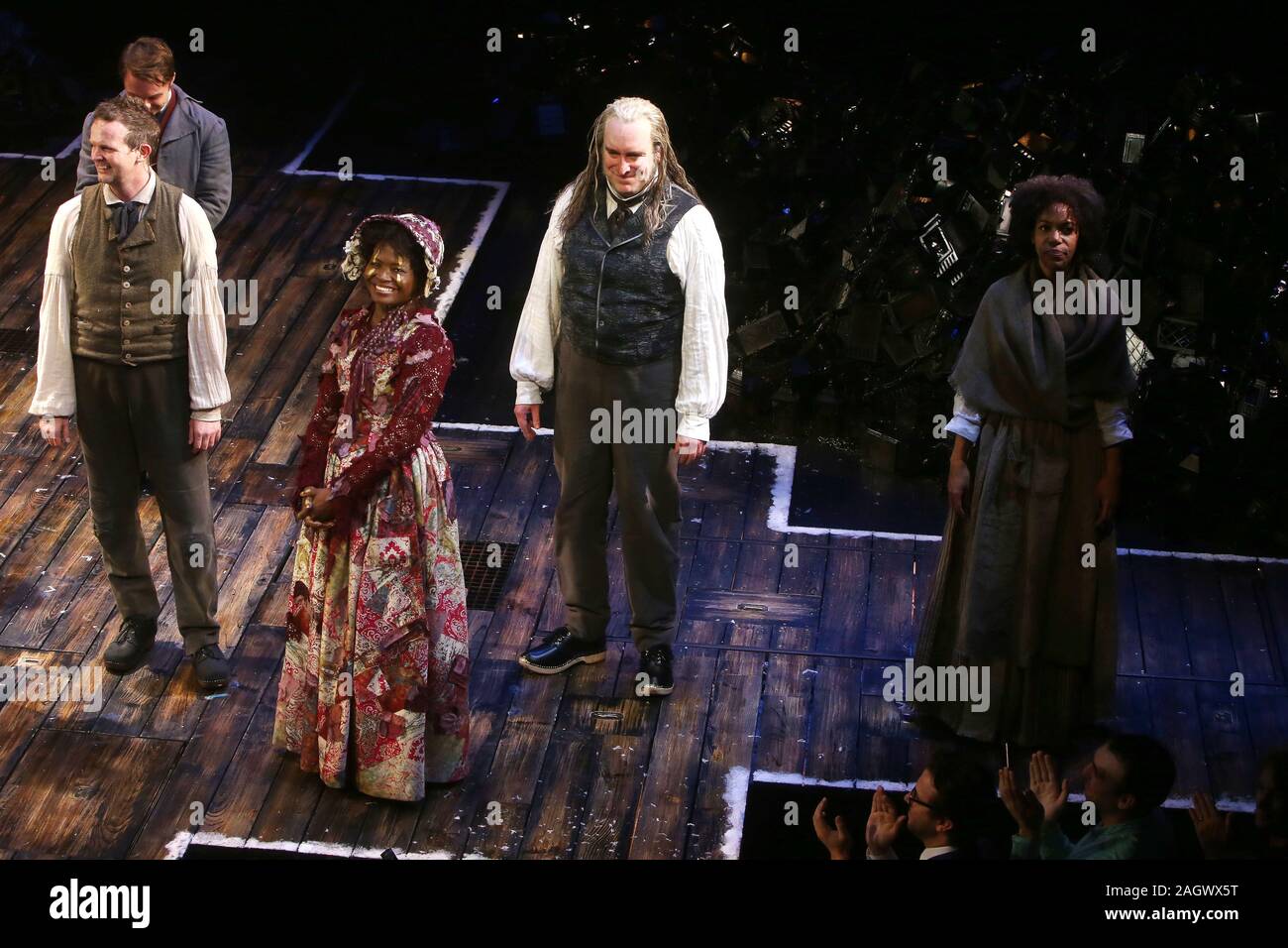 Opening night for A Christmas Carol at the Lyceum Theatre - Curtain ...