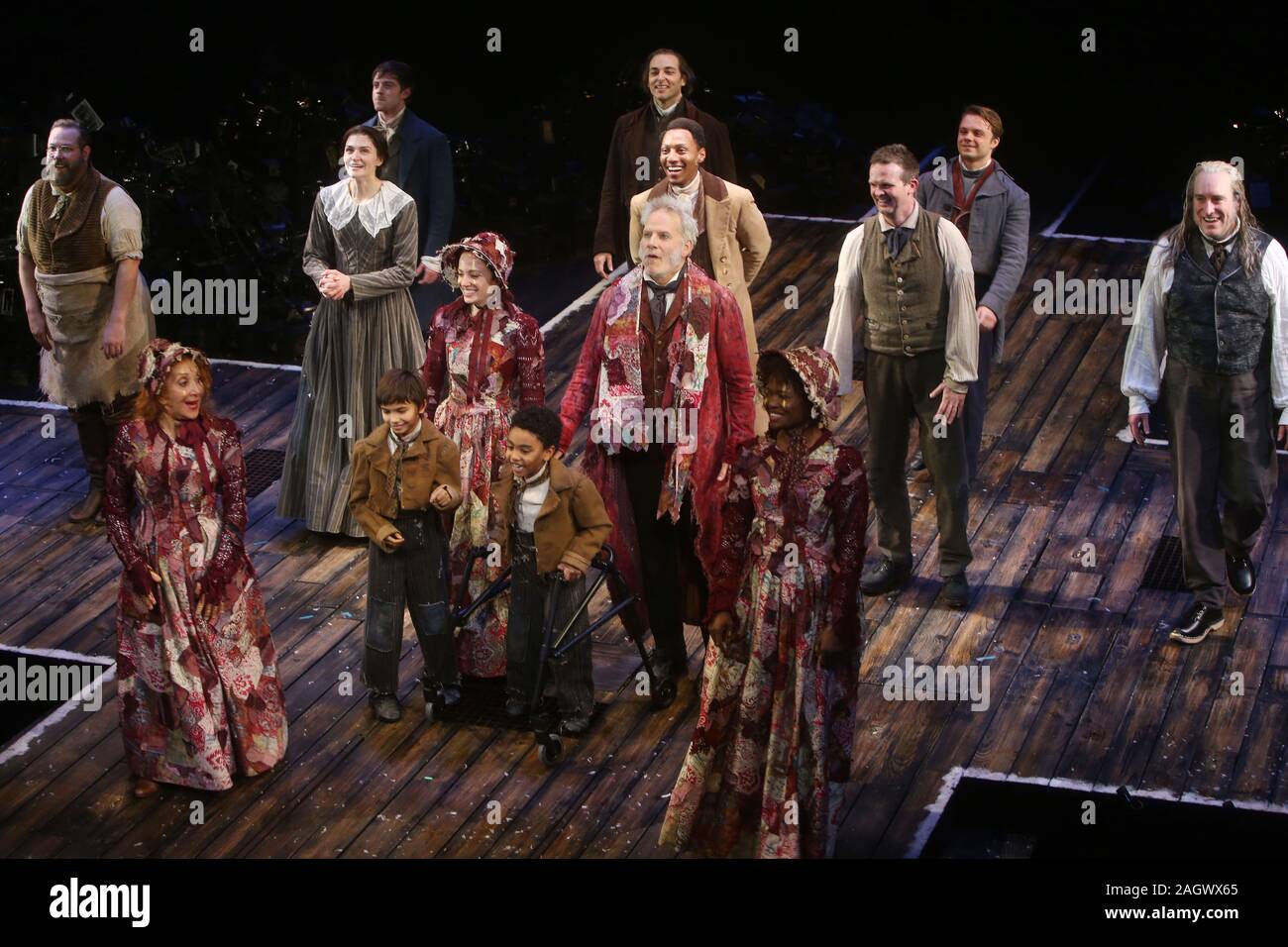 Opening night for A Christmas Carol at the Lyceum Theatre - Curtain ...