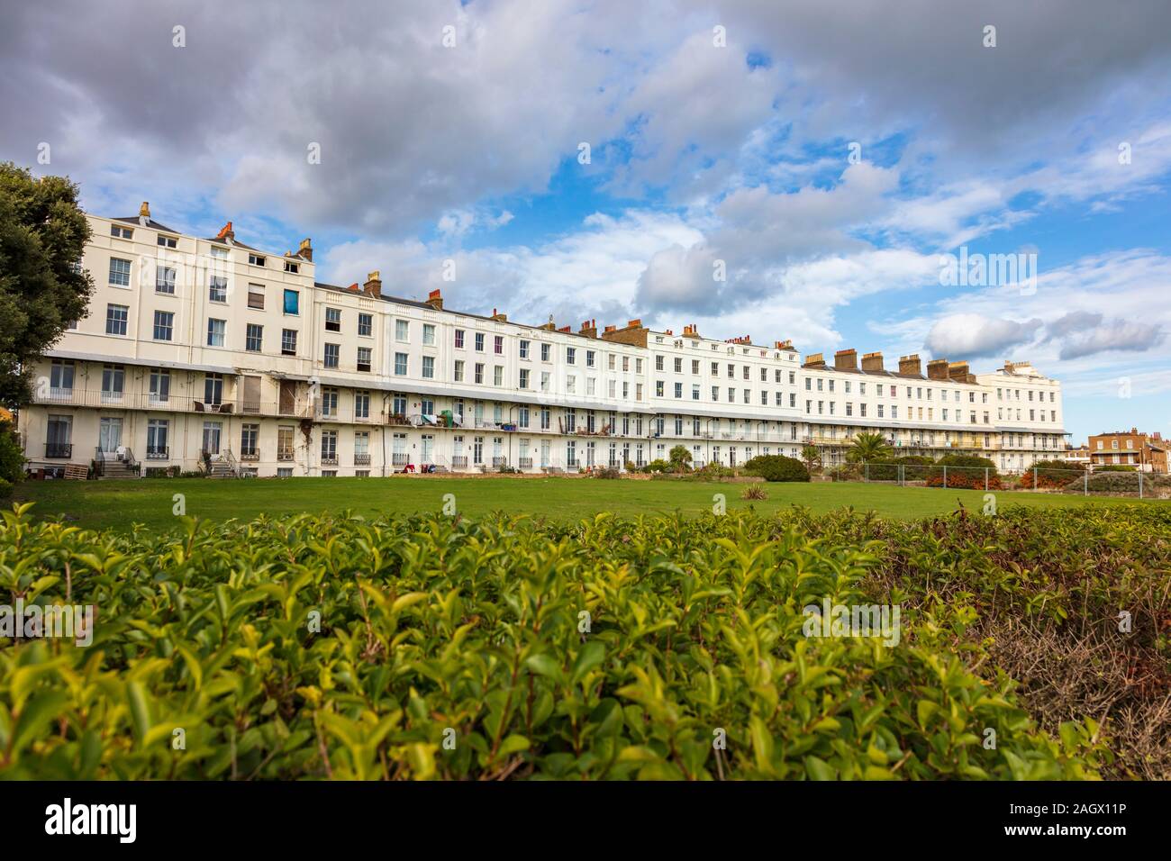 Ramsgate historic royal crescent hi-res stock photography and images ...