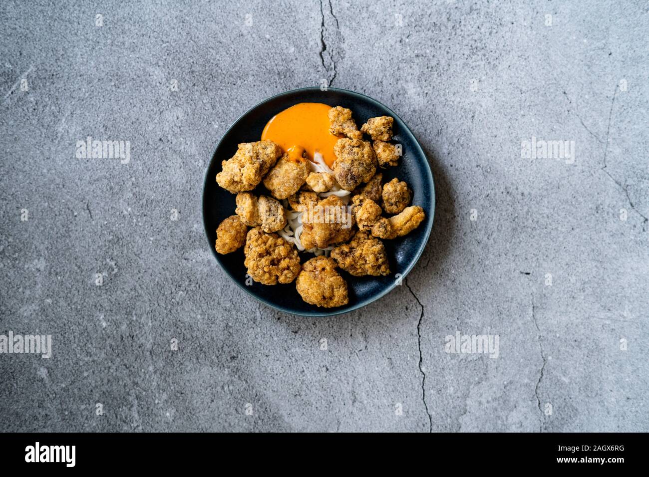 Karaage Japanese Styled Fried Chicken with Sauce / Karaagedon ...