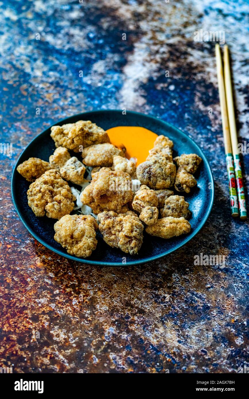 Karaage Japanese Styled Fried Chicken with Sauce / Karaagedon ...