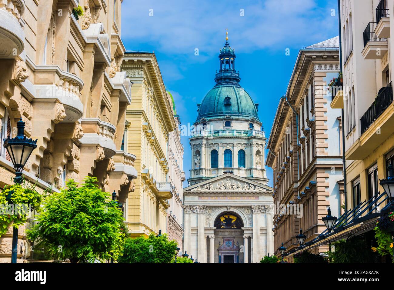 Zrinyi utca st stephens hi-res stock photography and images - Alamy