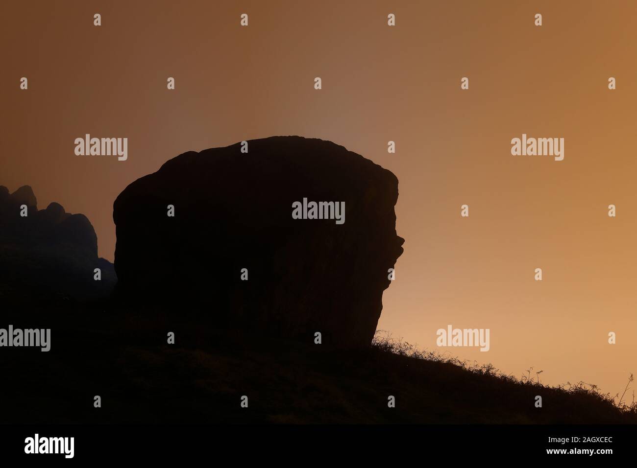 Cow & Calf Rocks at night in Ilkley, West Yorkshire Stock Photo - Alamy