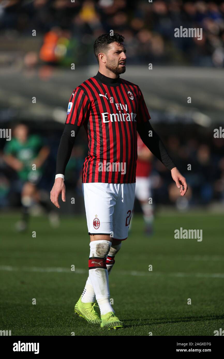 Mateo musacchio milan hi-res stock photography and images - Alamy