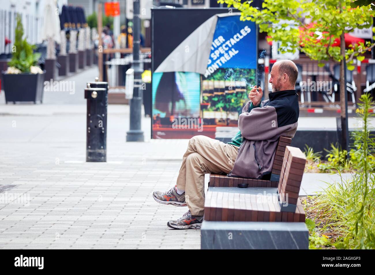 Homelessness canada hi-res stock photography and images - Alamy