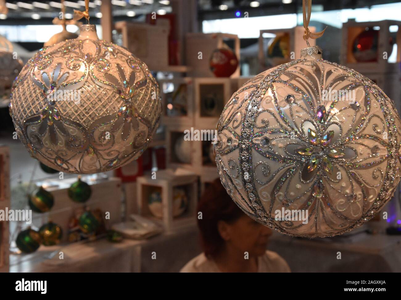 Lubin, Poland. 22nd Dec, 2019. Christmas glass Christmas tree ...