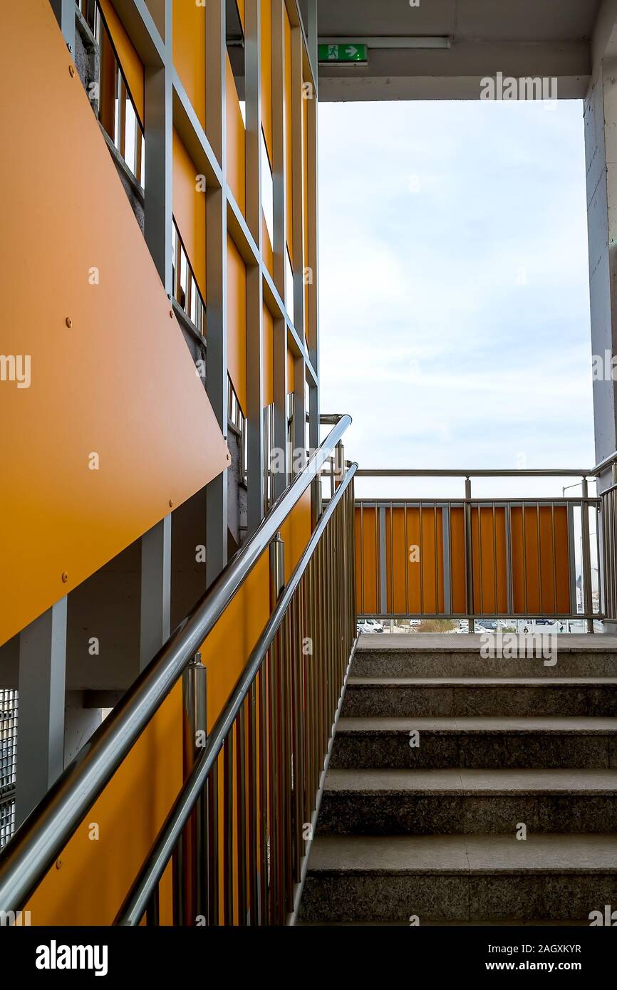 Overhead crosswalk hi-res stock photography and images - Alamy