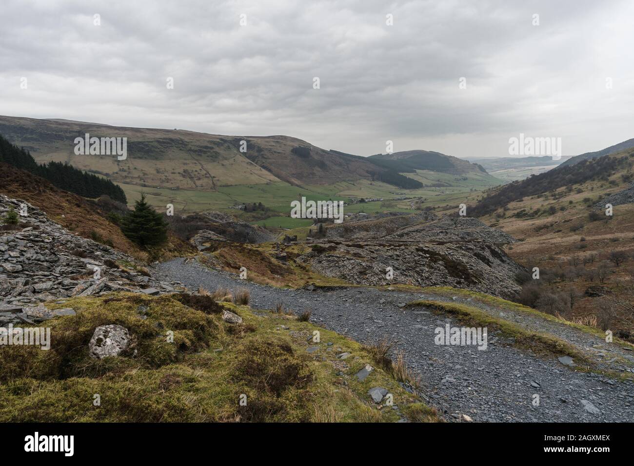 Path through slate quarry, Snowdonia Stock Photo - Alamy