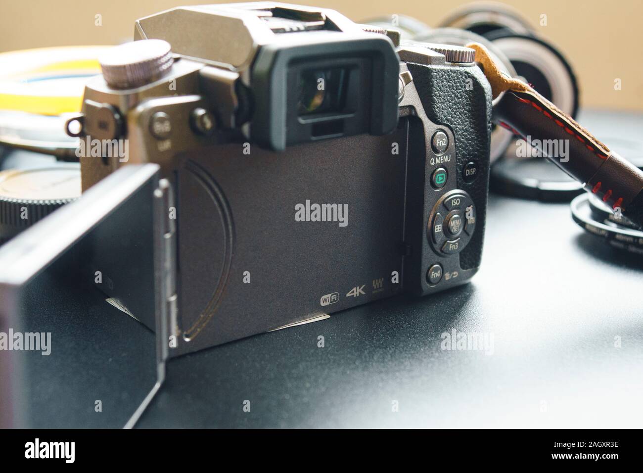 Mirrorless camera panasonic hi-res stock photography and images - Alamy