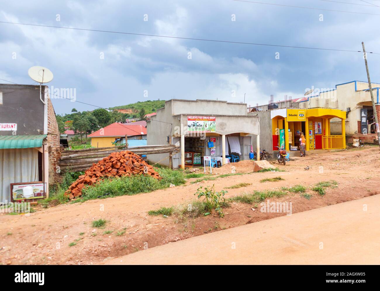 Typical shop small roadside shopfront hi-res stock photography and ...