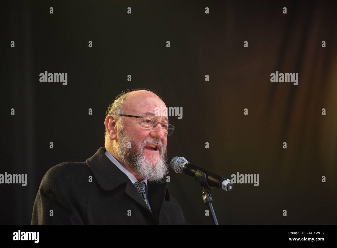 Chief rabbi ephraim mirvis speaking during hi-res stock photography and ...