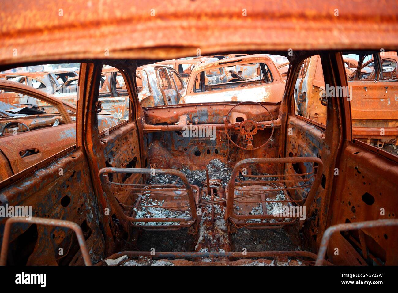 Crash demolished hi-res stock photography and images - Alamy