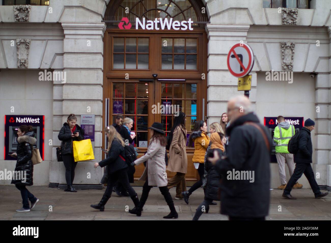 Natwest bank branch, Moorgate, city of London Stock Photo - Alamy