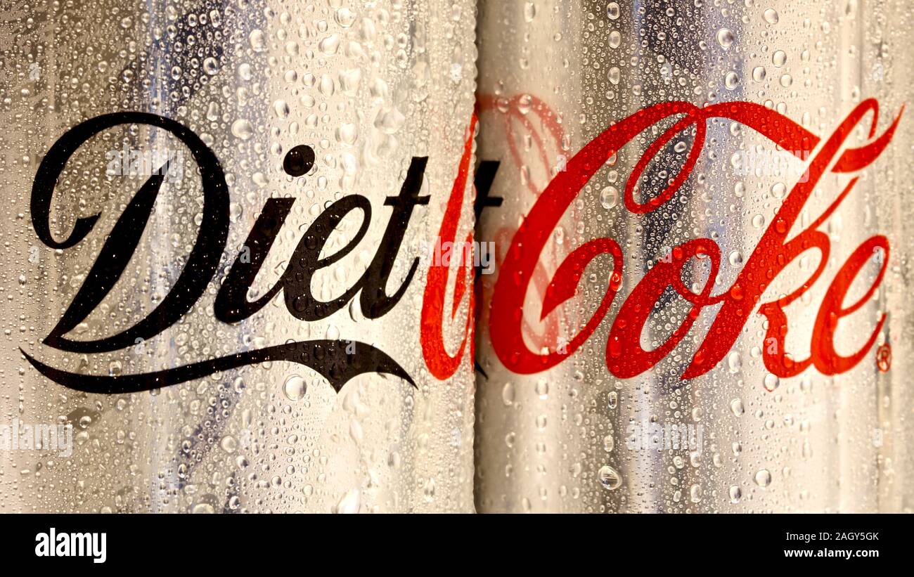 Coca cola can condensation hi-res stock photography and images - Alamy