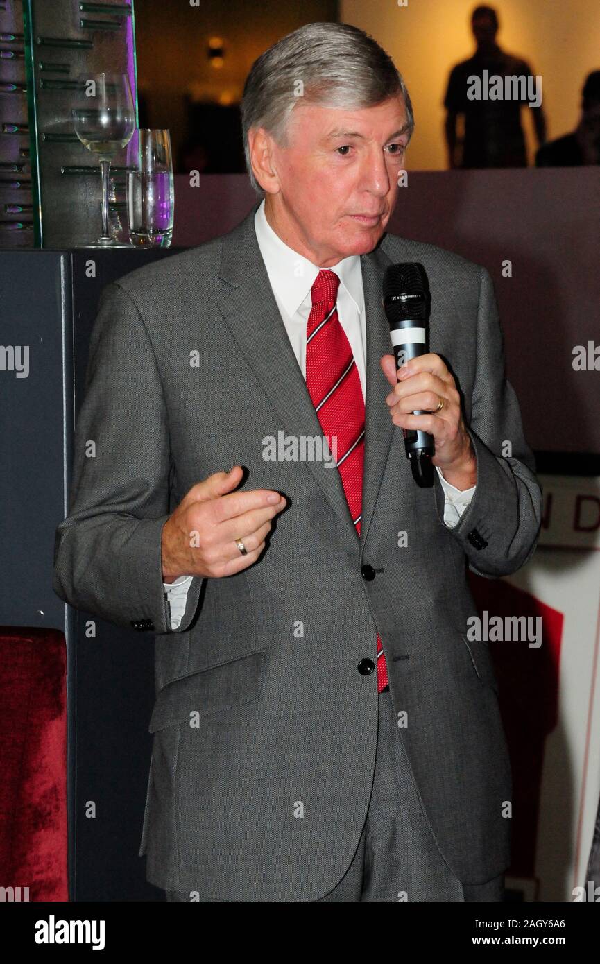 Martin peters hi-res stock photography and images - Alamy