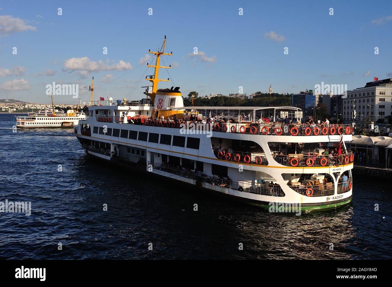 Ferry - Port in ISTAMBUL - Bosphorus Strait - TURKEY Stock Photo - Alamy
