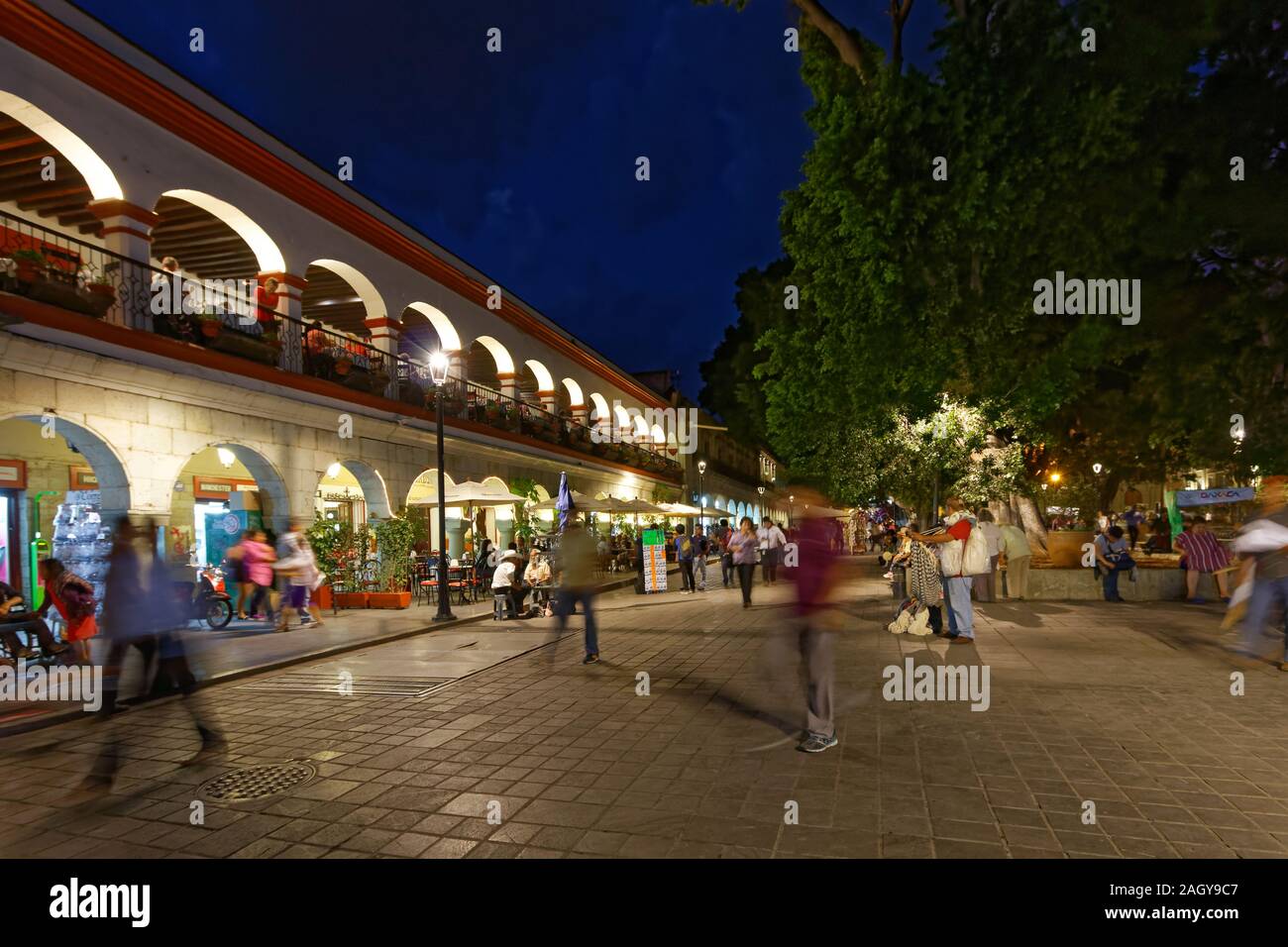 Night scene in the Oaxaca centre Stock Photo - Alamy