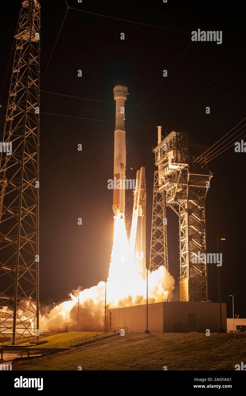 Cst 100 hi-res stock photography and images - Alamy