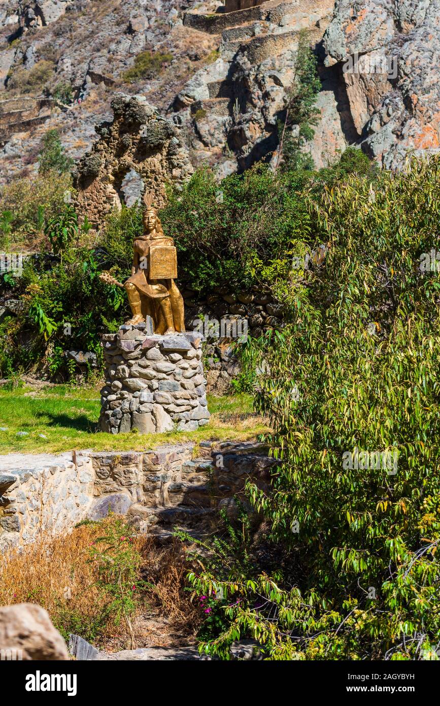 Inca warrior statue hi-res stock photography and images - Alamy