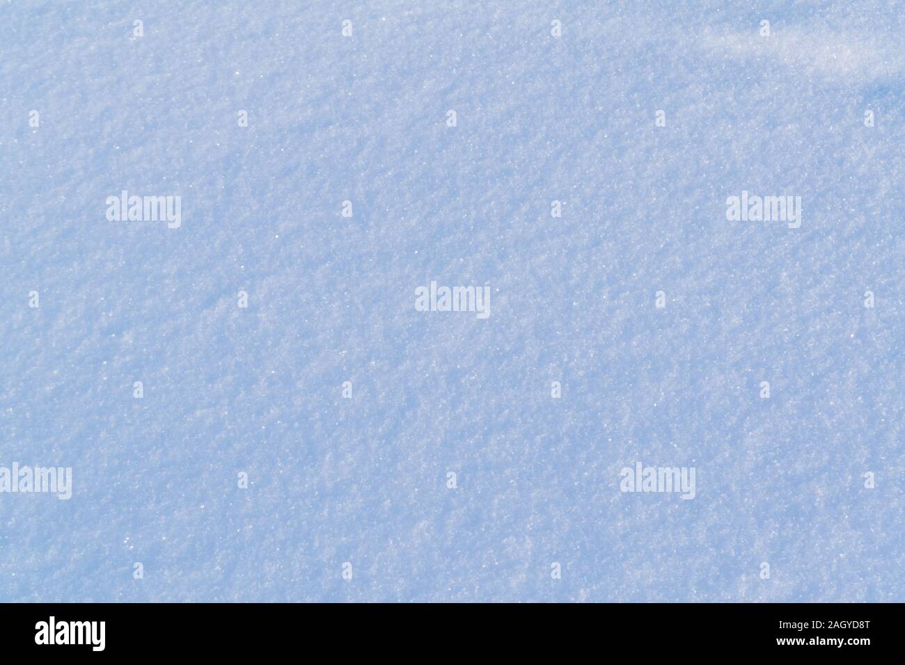 The texture of pure white snow. Fresh snow surface Stock Photo - Alamy