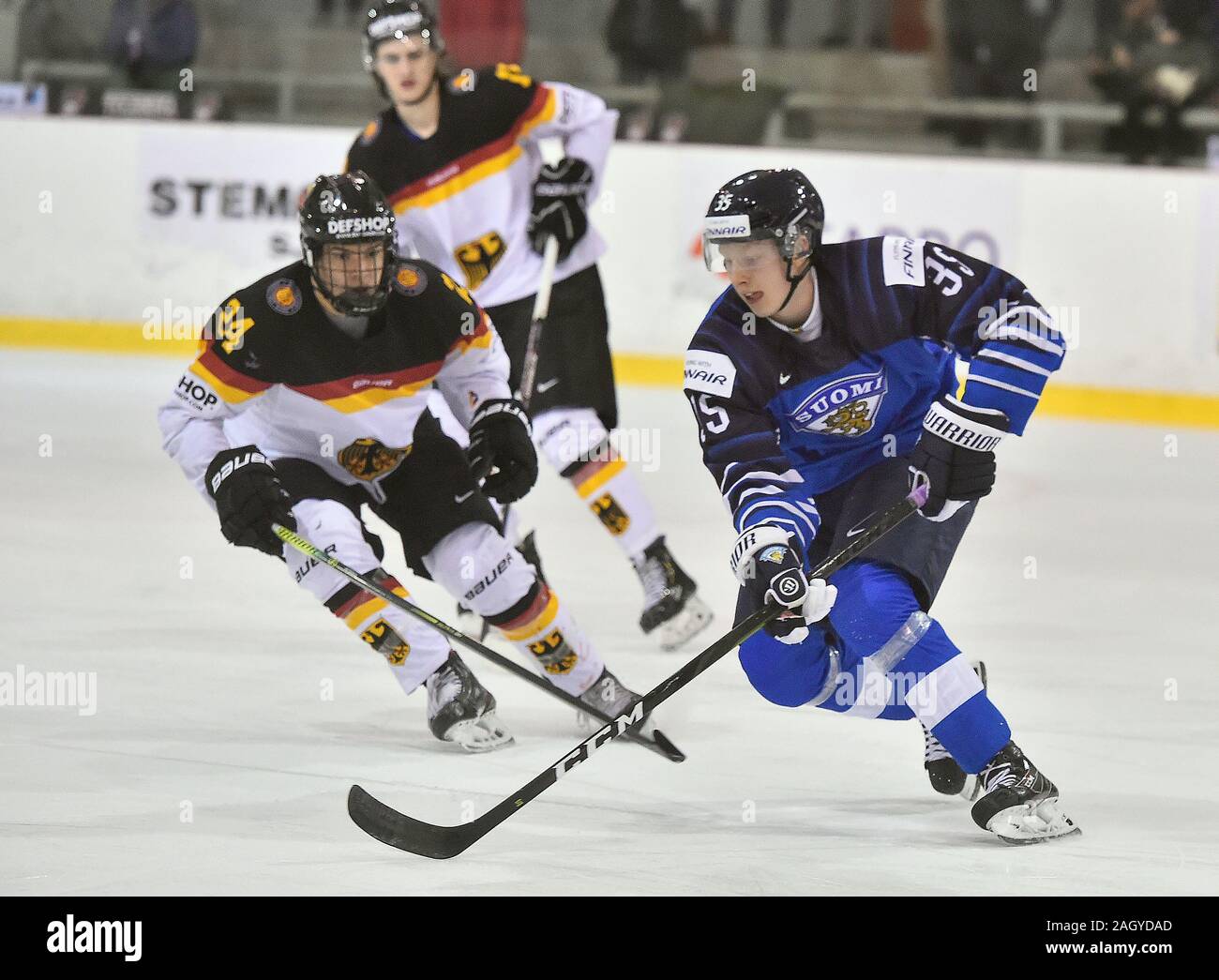 Brno, Czech Republic. 21st Dec, 2019. L-R John Jason Peterka (GER) and ...