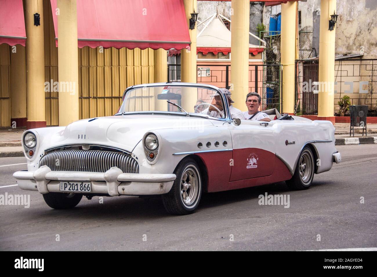 1950s classic automobiles convertible hi-res stock photography and ...
