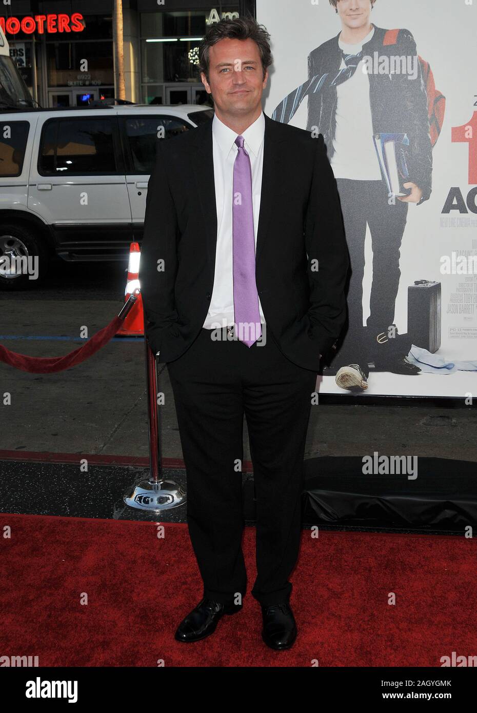 Matthew Perry - 17 Again Los Angeles Premiere at the Chinese Theatre In ...