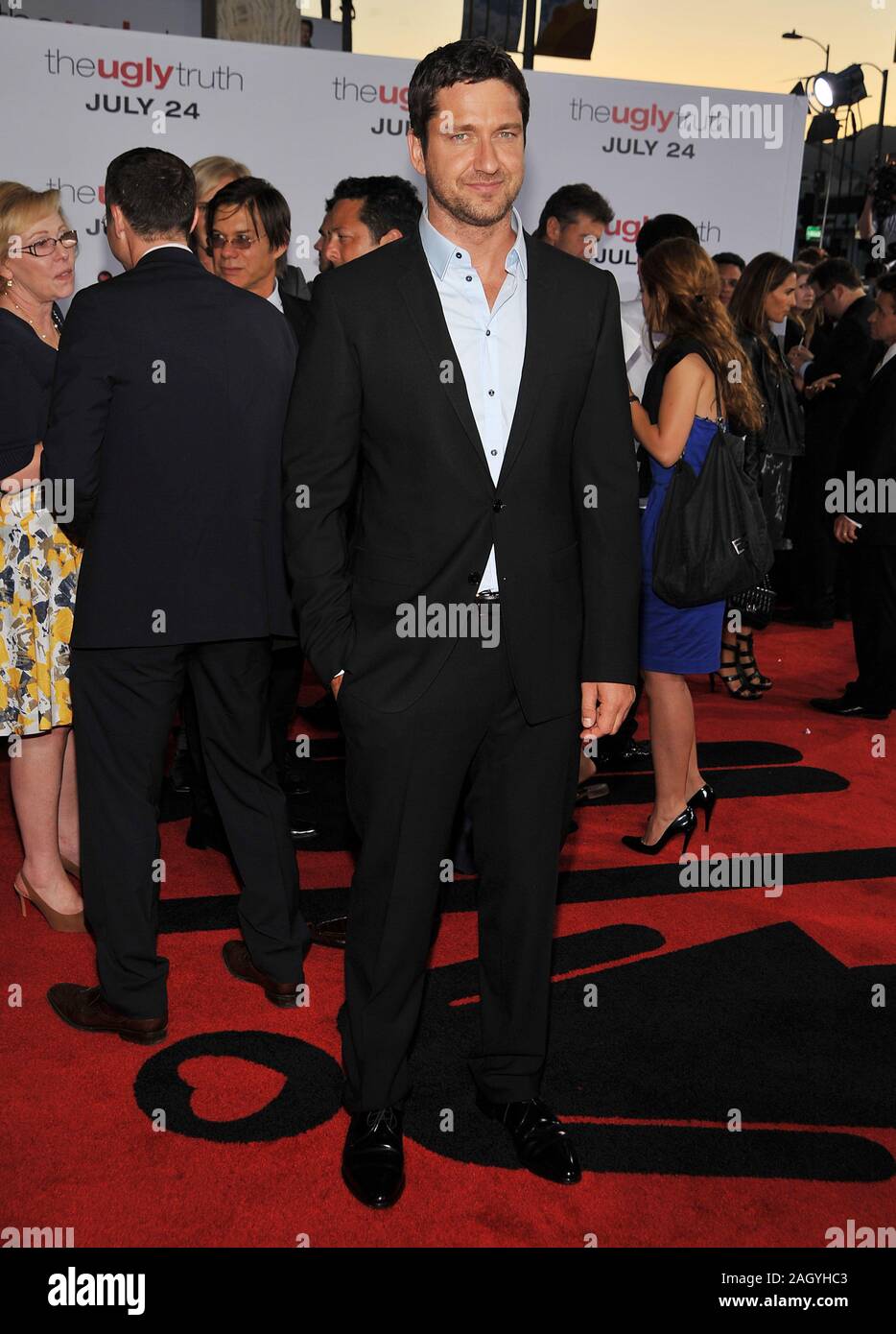 Gerard Butler The Ugly Truth Premiere At The Arclight Theatre In Los