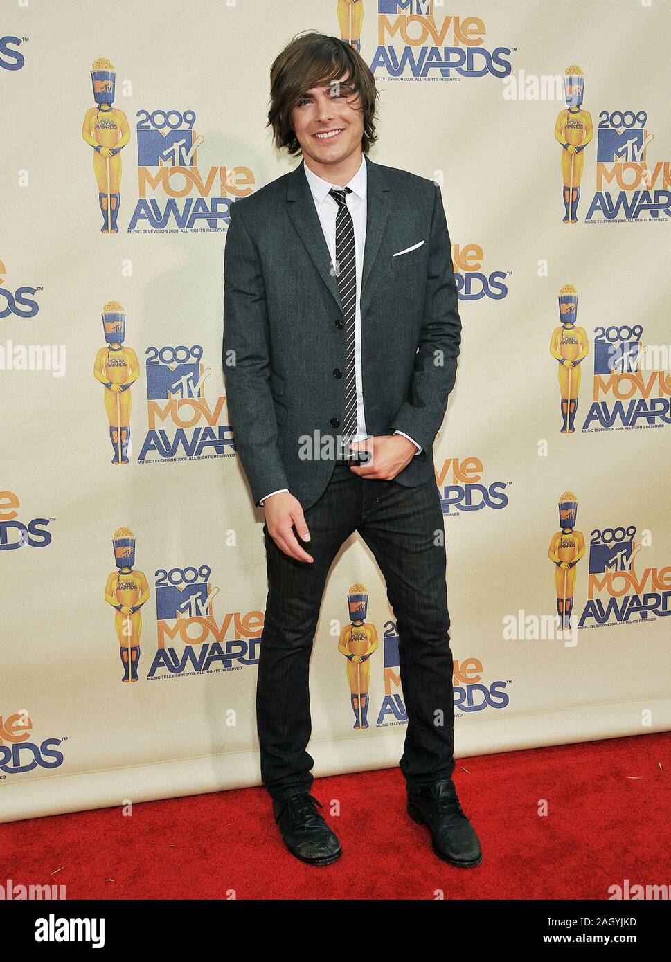 Zach Efron - MTV Movie Awards at the Universal Studio Amphitheatre in ...