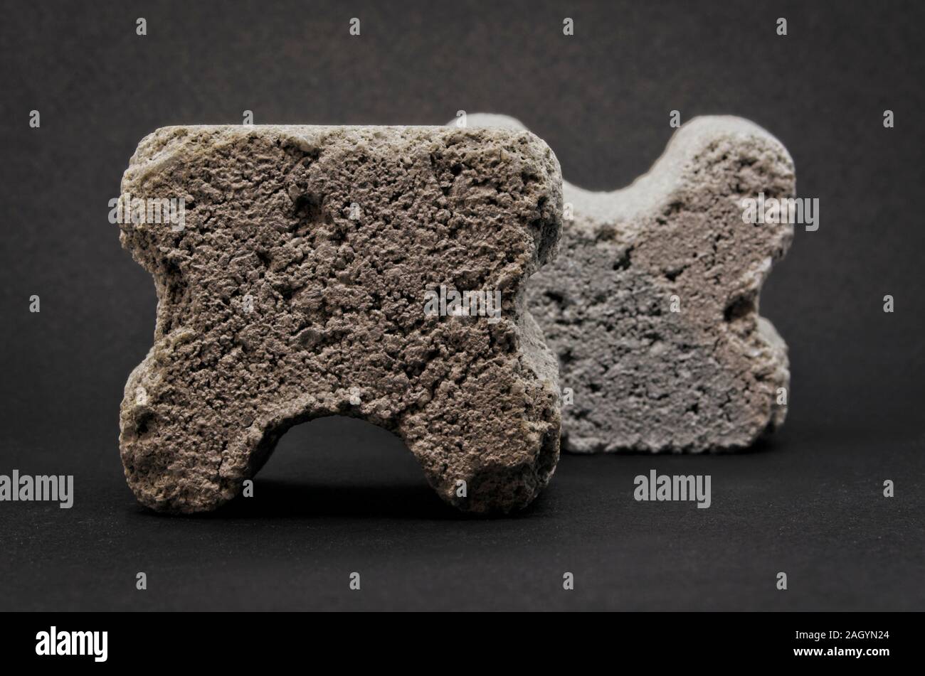 Concrete spacers hi-res stock photography and images - Alamy