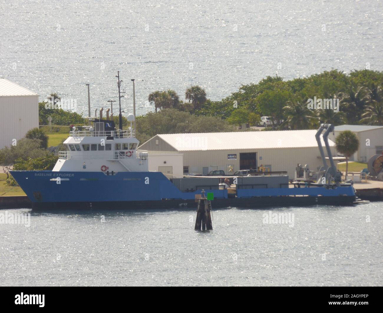 Baseline explorer hi-res stock photography and images - Alamy