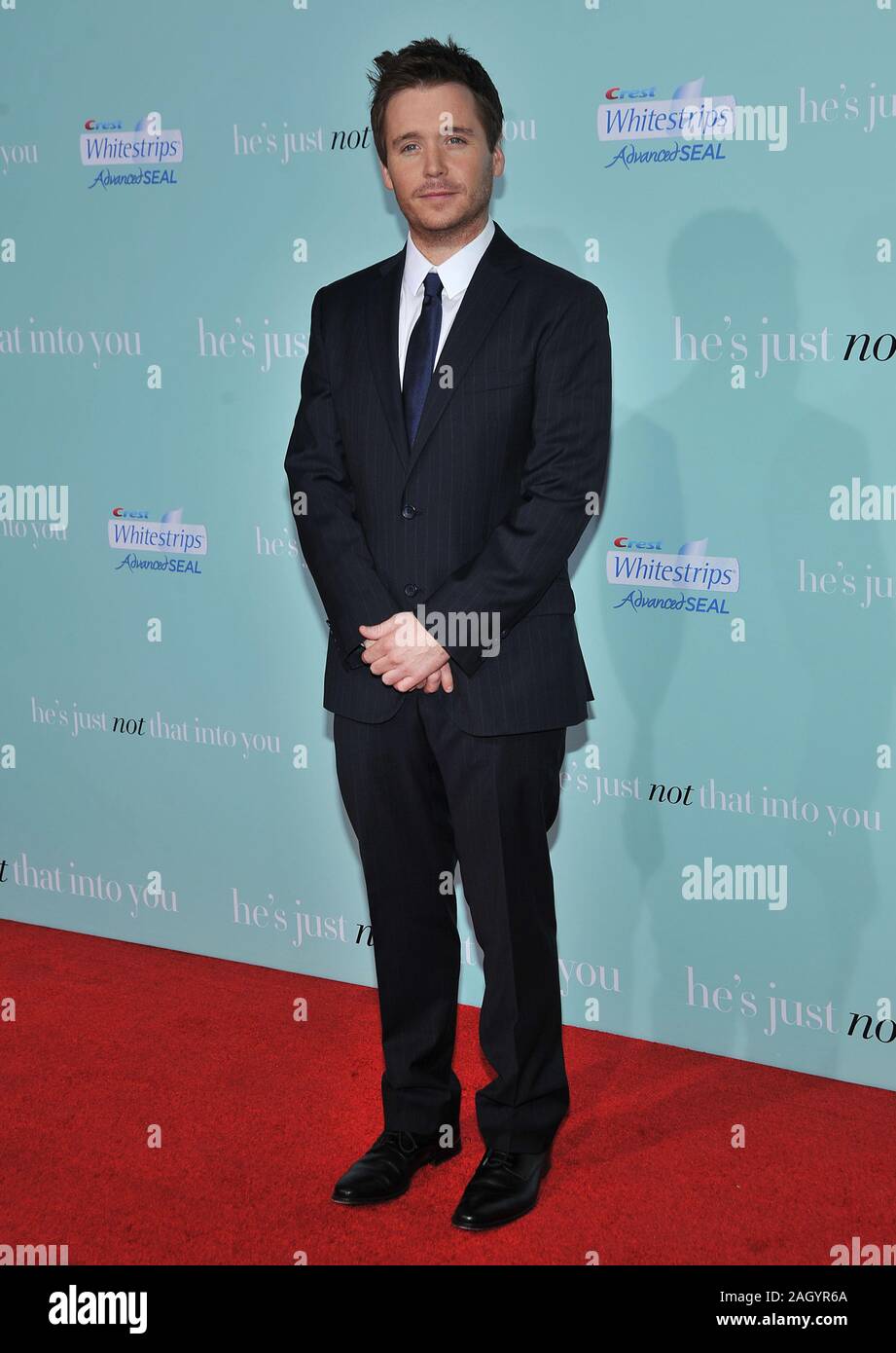 Kevin Connelly - He's Just Not That Into You Premiere at the Chinese ...