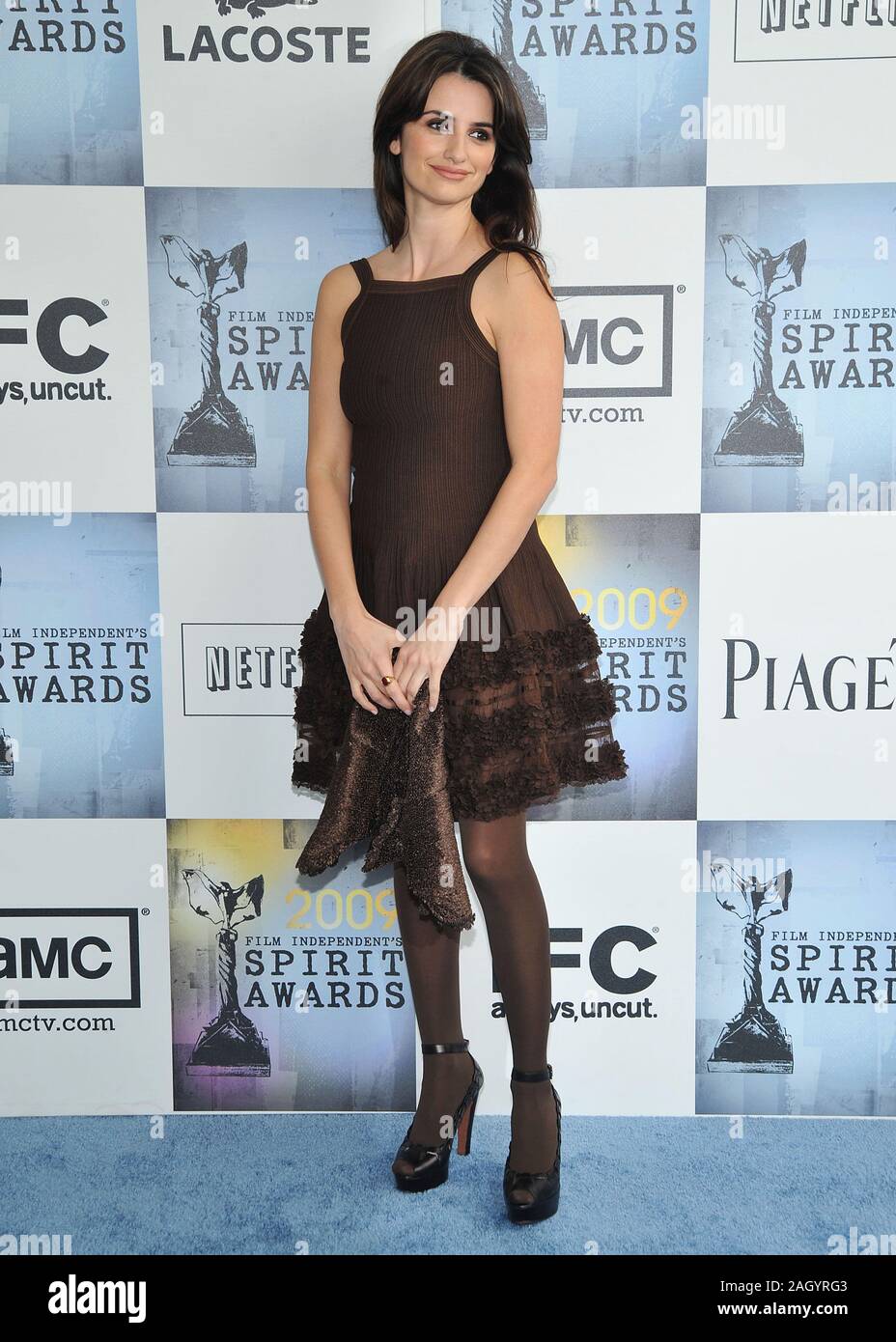 Penelope Cruz - Independent Spirit Awards on the Santa Monica Beach In ...