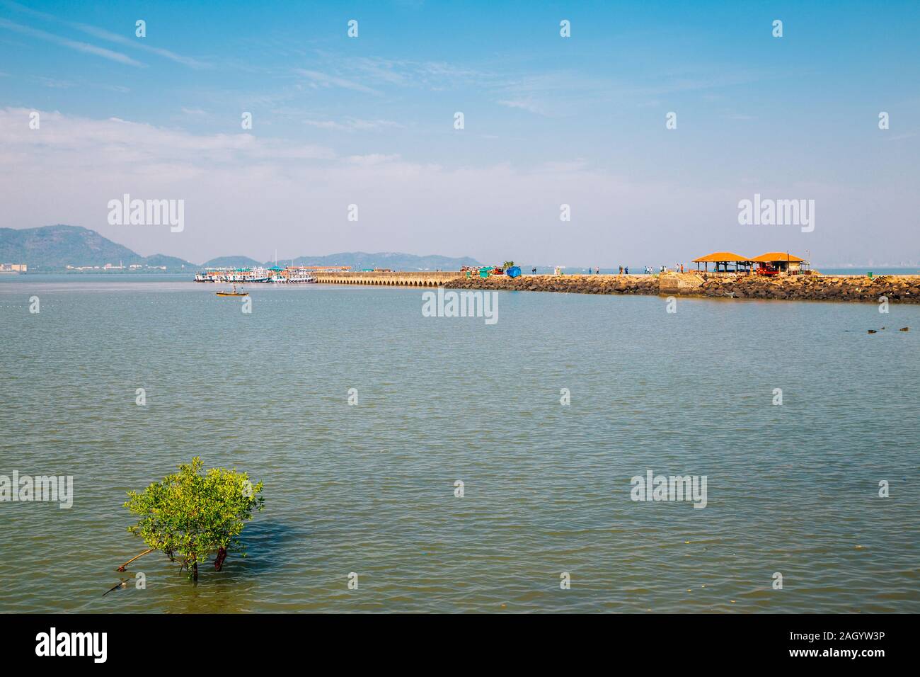 Seaside Mumbai India Stock Photos & Seaside Mumbai India Stock Images ...