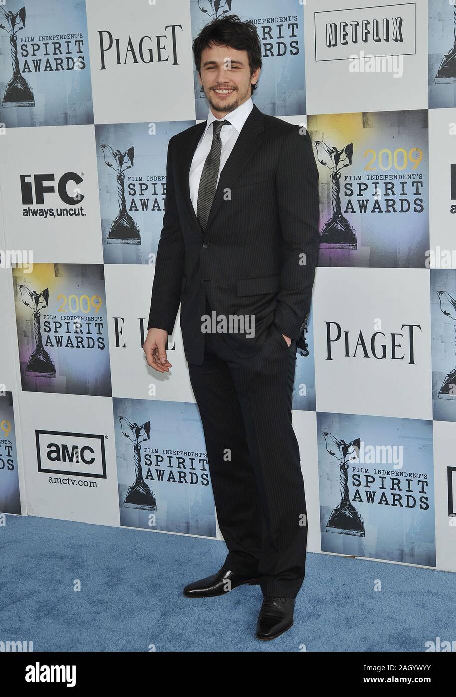 184 red carpet hi-res stock photography and images - Alamy