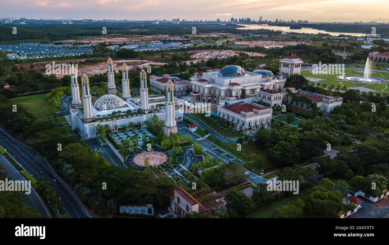 Beautiful landscape aerial view of sunrise at The Kota Iskandar Mosque ...