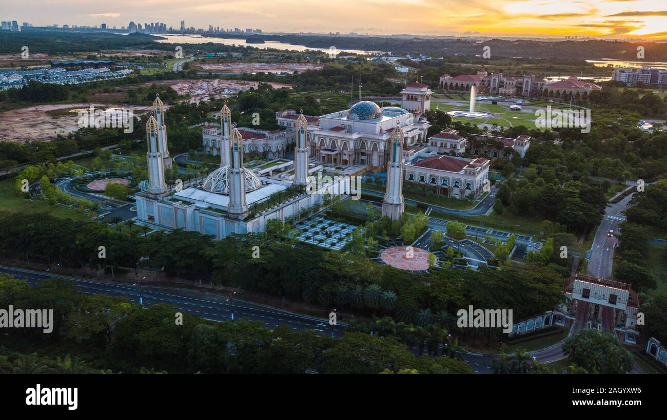 Beautiful landscape aerial view of sunrise at The Kota Iskandar Mosque ...