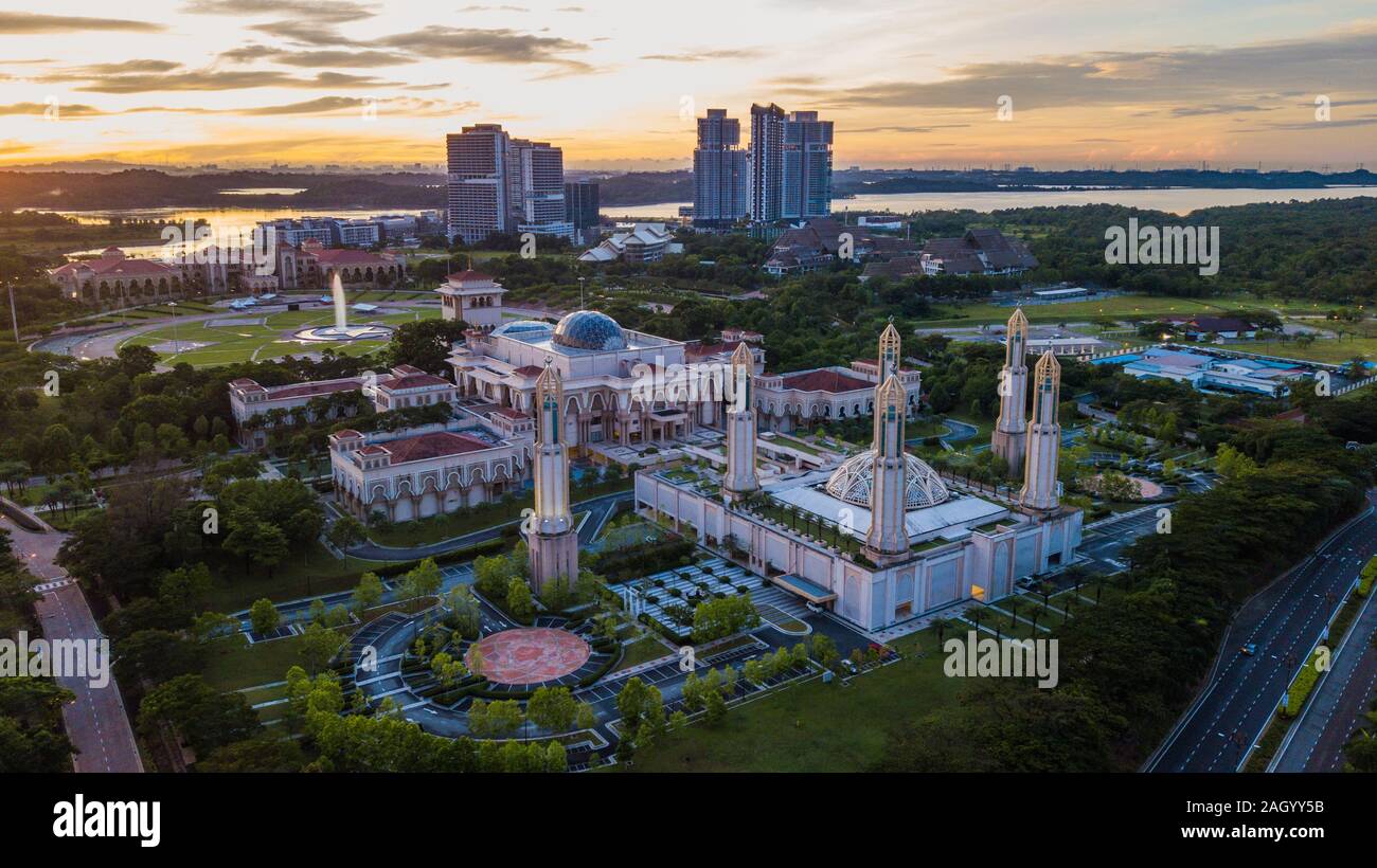 Beautiful landscape aerial view of sunrise at The Kota Iskandar Mosque ...